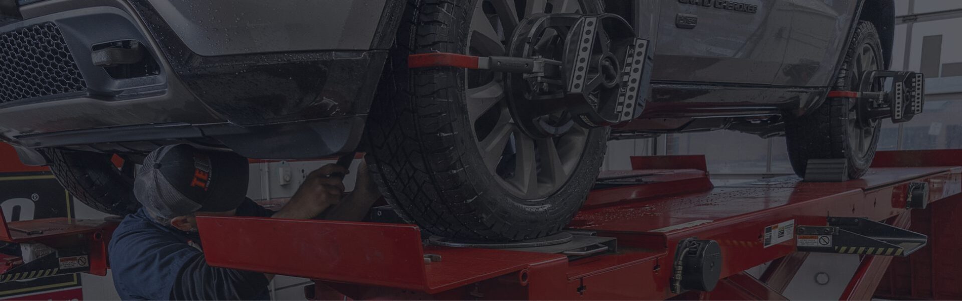 Hunter Hawkeye Elite Wheel Alignment Machine - George Stock & Company