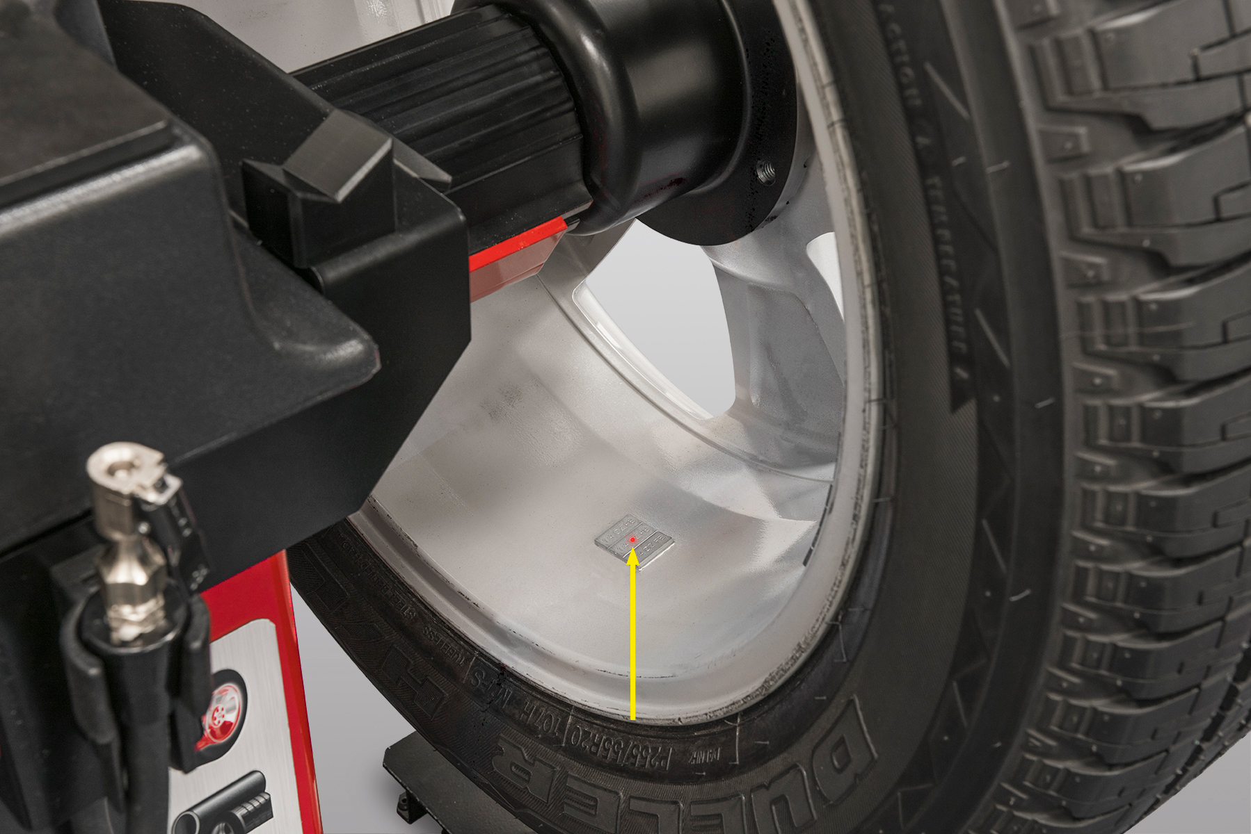 Hunter HD Wheel Balancer, Tyre Balancing Machines - George Stock